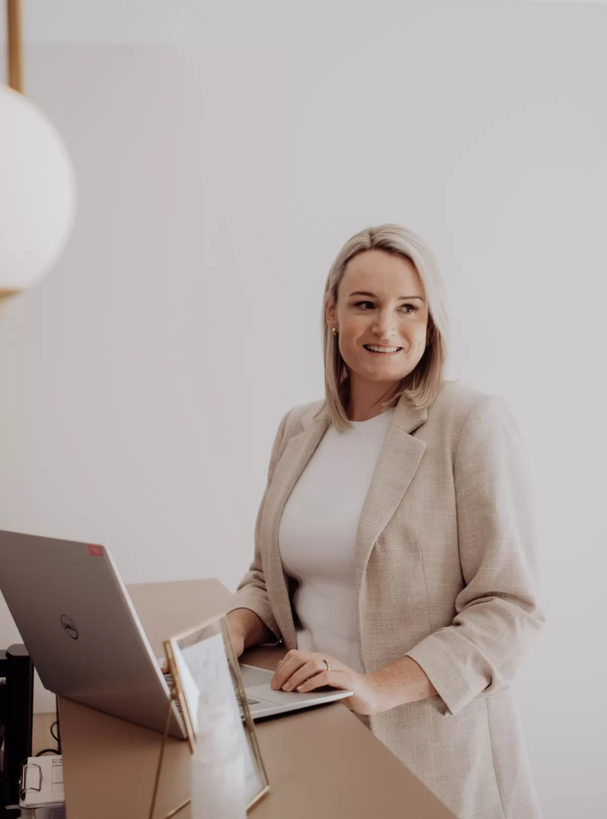 About R Clinic Canberra | Aesthetic Medical Clinic